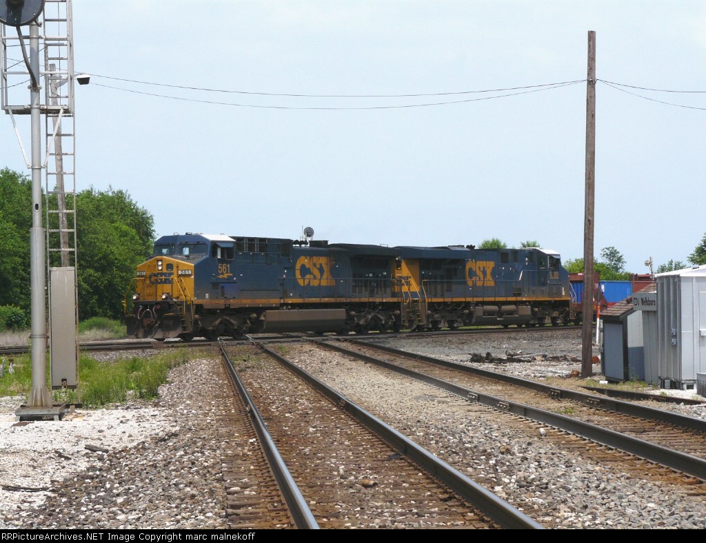 CSX 561